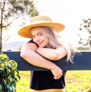 Jane Larkin Biography, Wiki, Age, Height, Net Worth, Contact & More ...