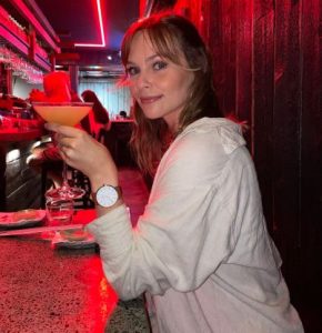 Claire Kavanagh Biography, Wiki, Age, Height, Net Worth, Contact & More ...