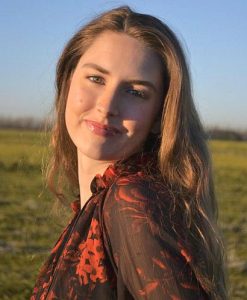 Emily Brinks Biography, Wiki, Age, Net Worth, Filmography & More - Lite ...